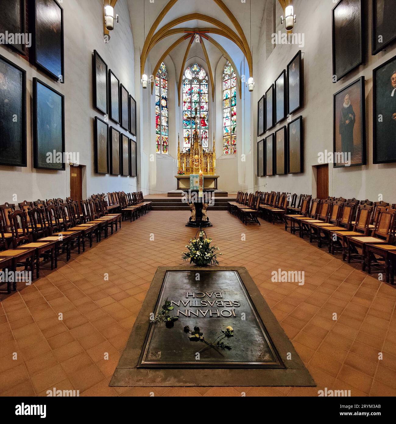 Thomas-Kirche mit dem Grab von Johann Sebastian Bach, Leipzig, Sachsen ...