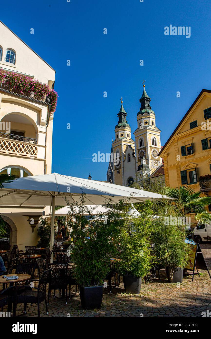 Der Dom Mariae Aufnahme in den Himmel und St. Kassian ist der größte ...