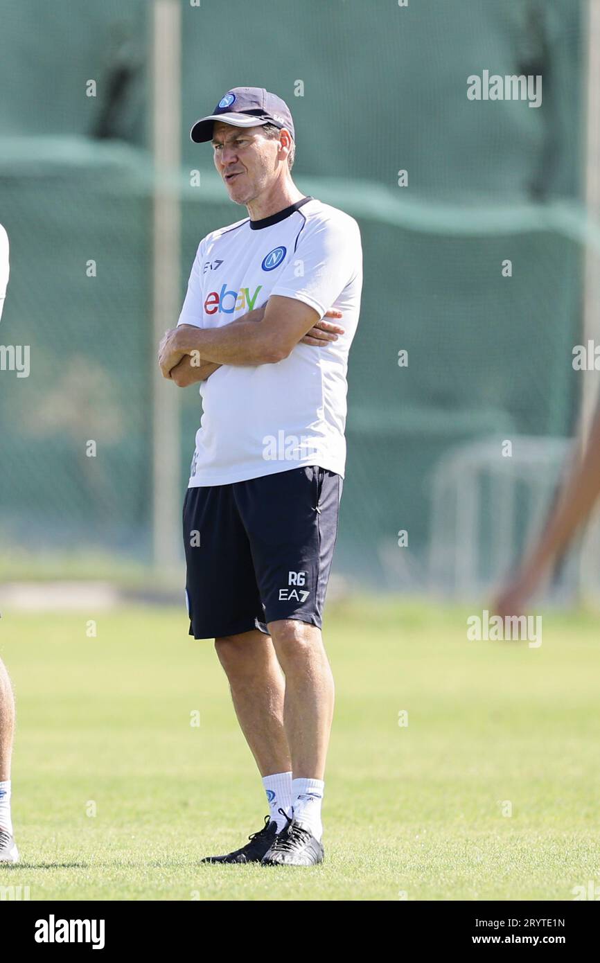 Rudi Jose Garcia, der französische Trainer von SSC Napoli, schaut ...