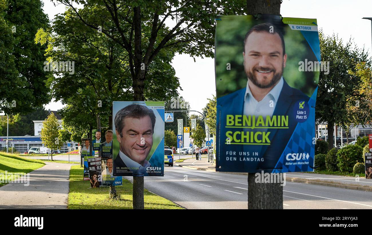 Deutschland, Landtagswahl in Bayern 2023, Wahlplakate in Kaufbeuren/30. ...