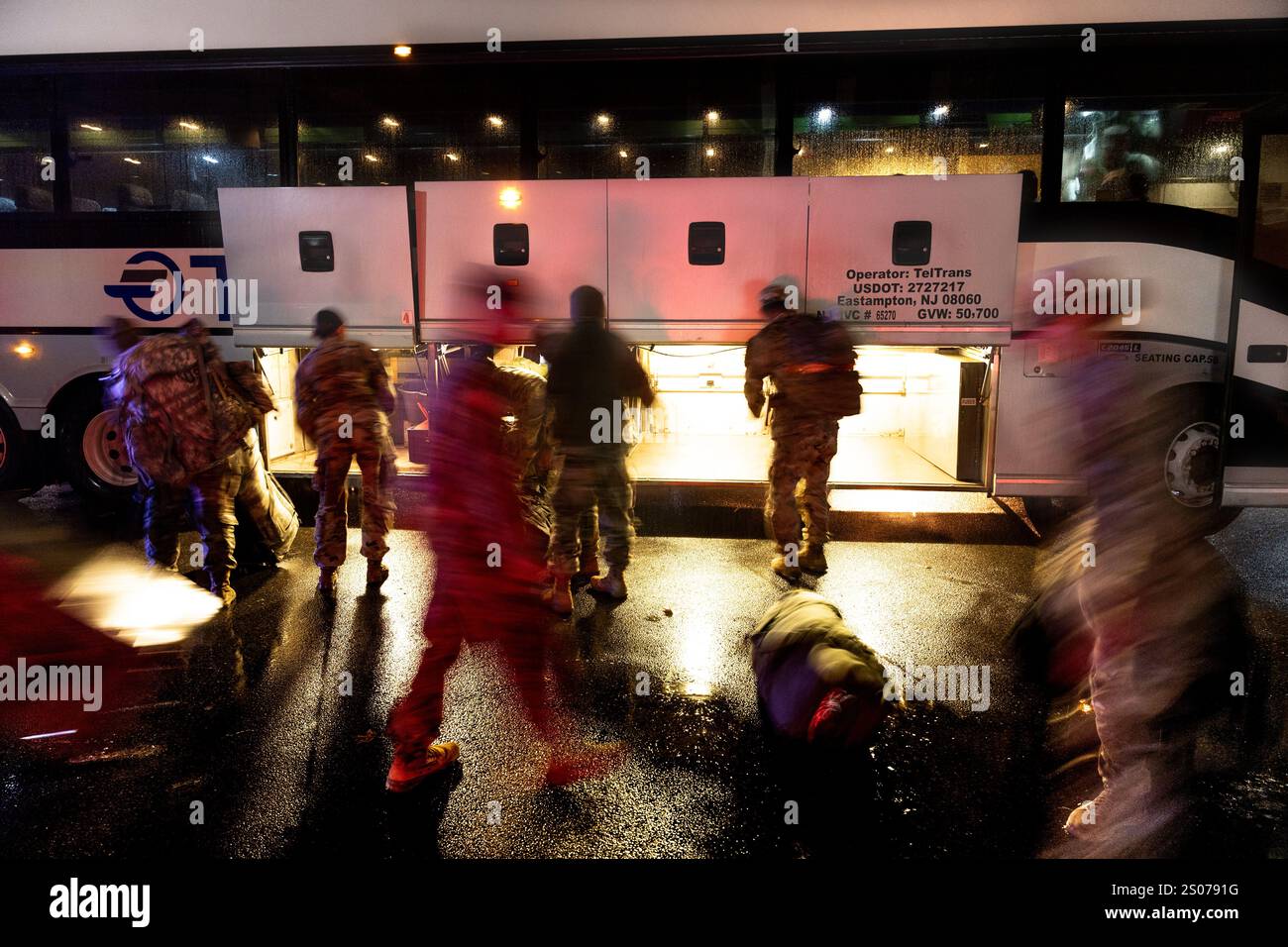 Soldaten der US-Armee mit der 508th Military Police Company, dem 117th ...