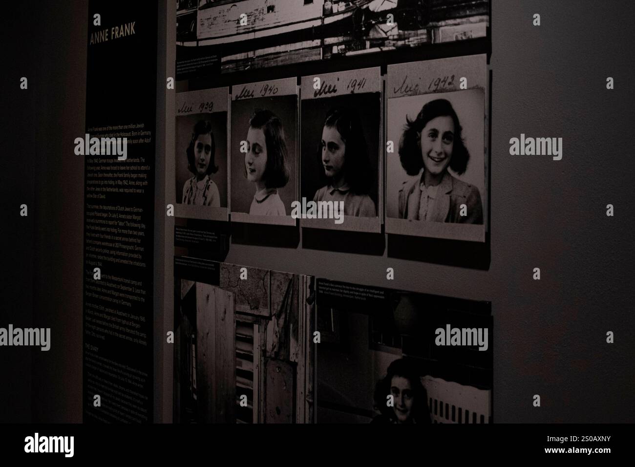 Innenansicht des United States Holocaust Memorial Museum in Washington ...
