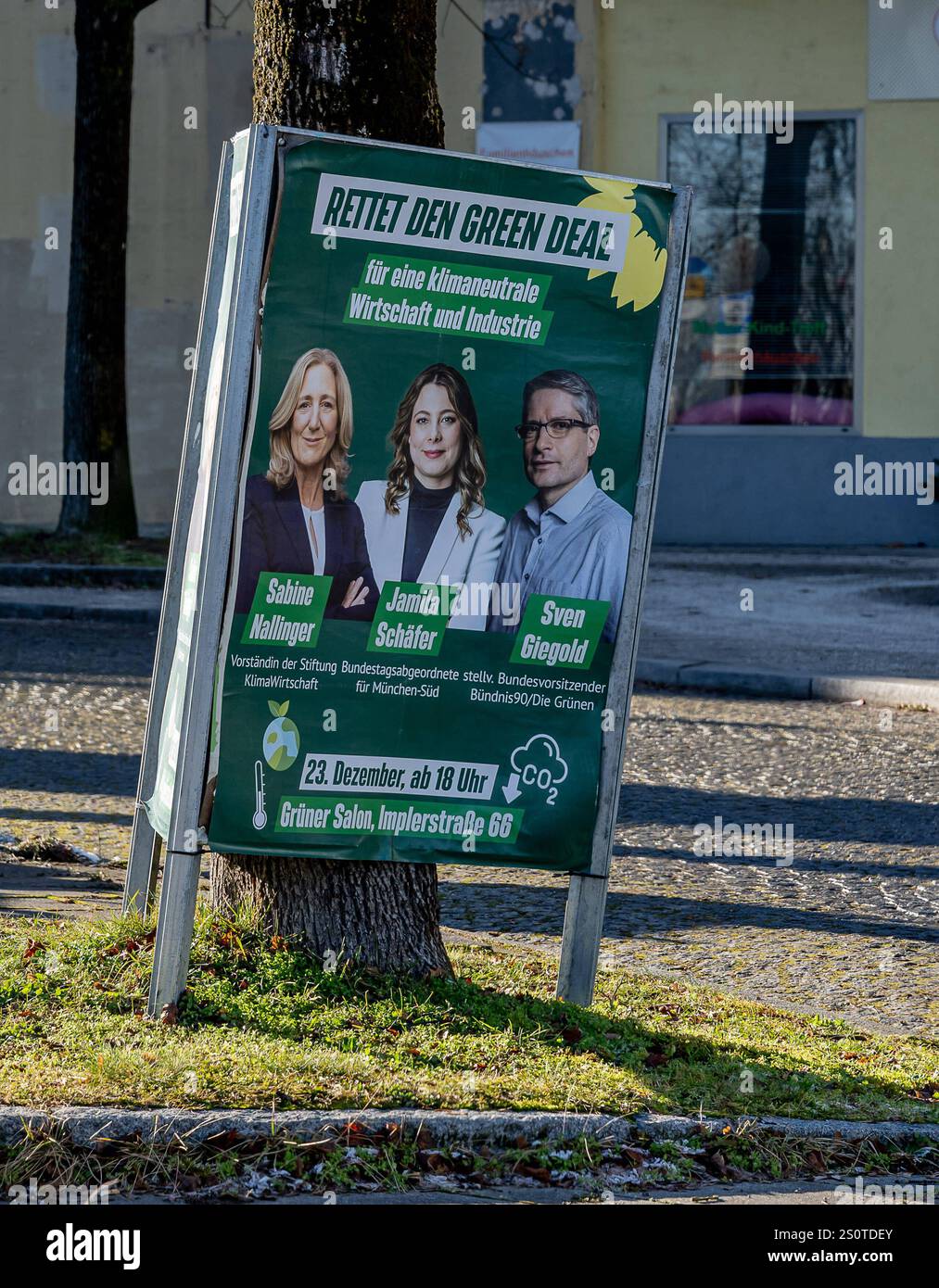 München GER, Themenbild, Wahlplakate zur Bundestagswahl in Deutschland ...
