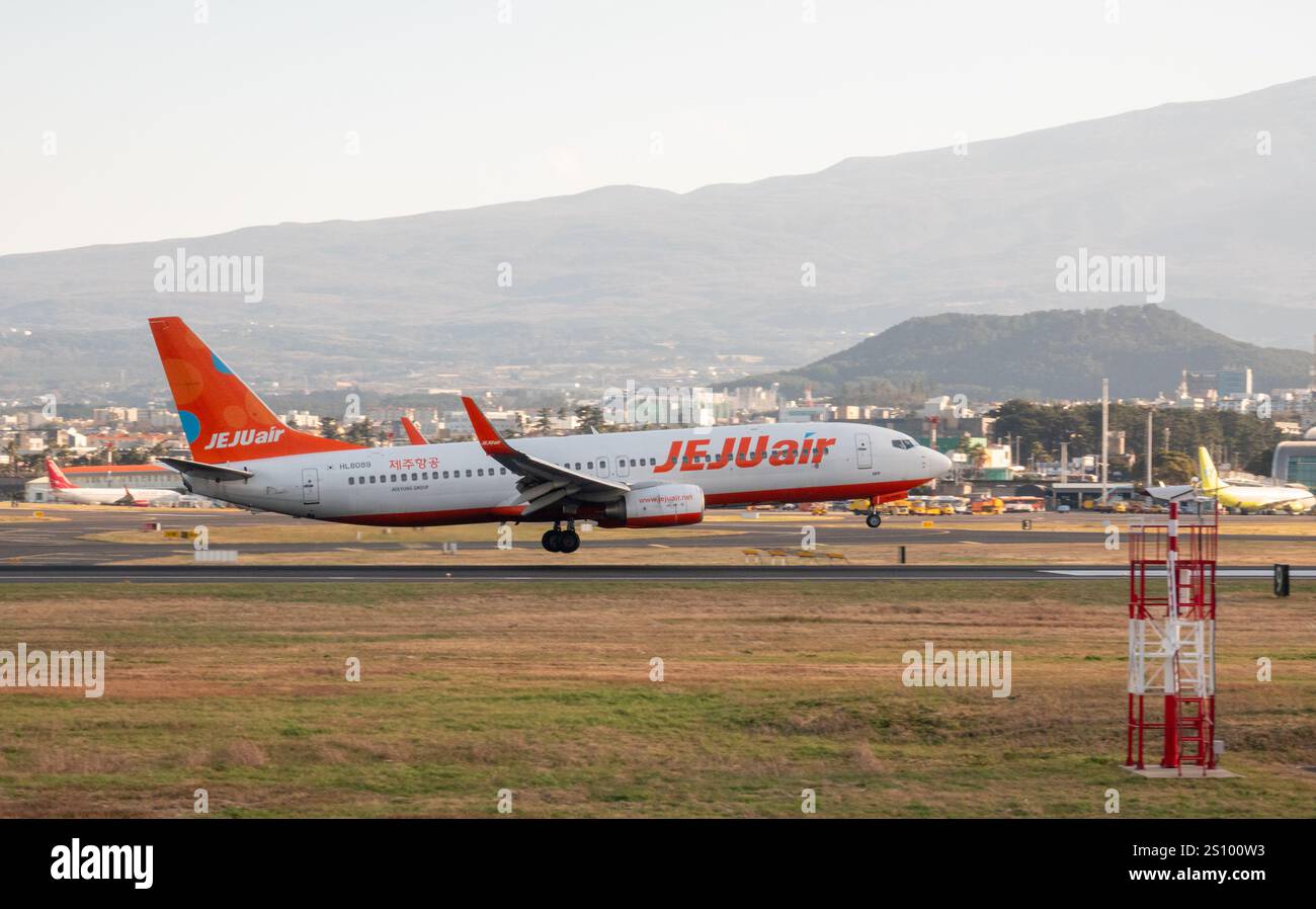 Jeju Air, 30. Dezember 2024: Das Flugzeug der HL8089 von Jeju Air ...
