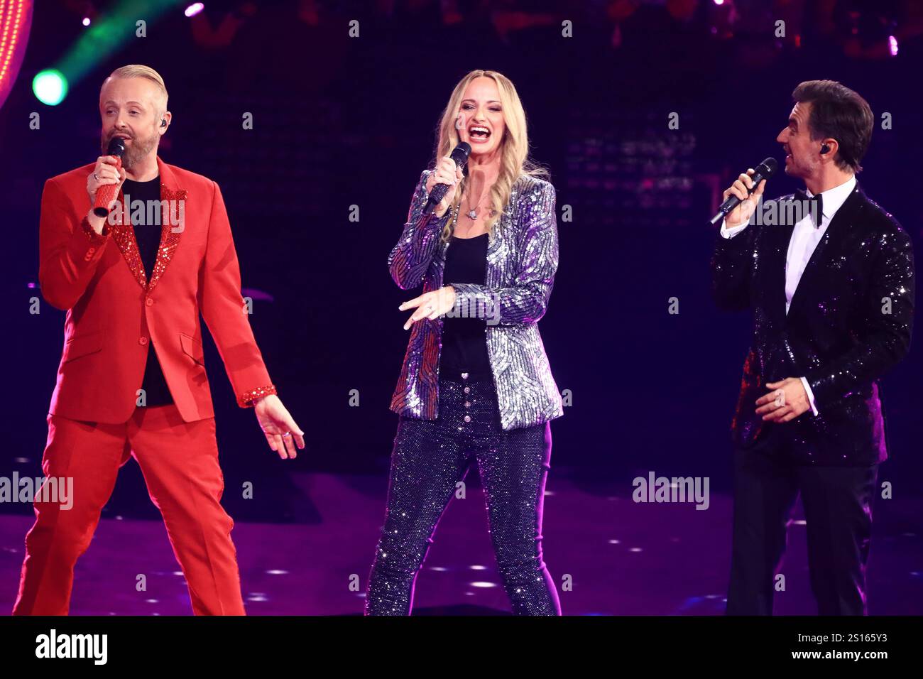 Silvester-Schlagerbooom 2025 live - die Wunderlichtershow München, 31.12.2024 Pia Malo bei der ...