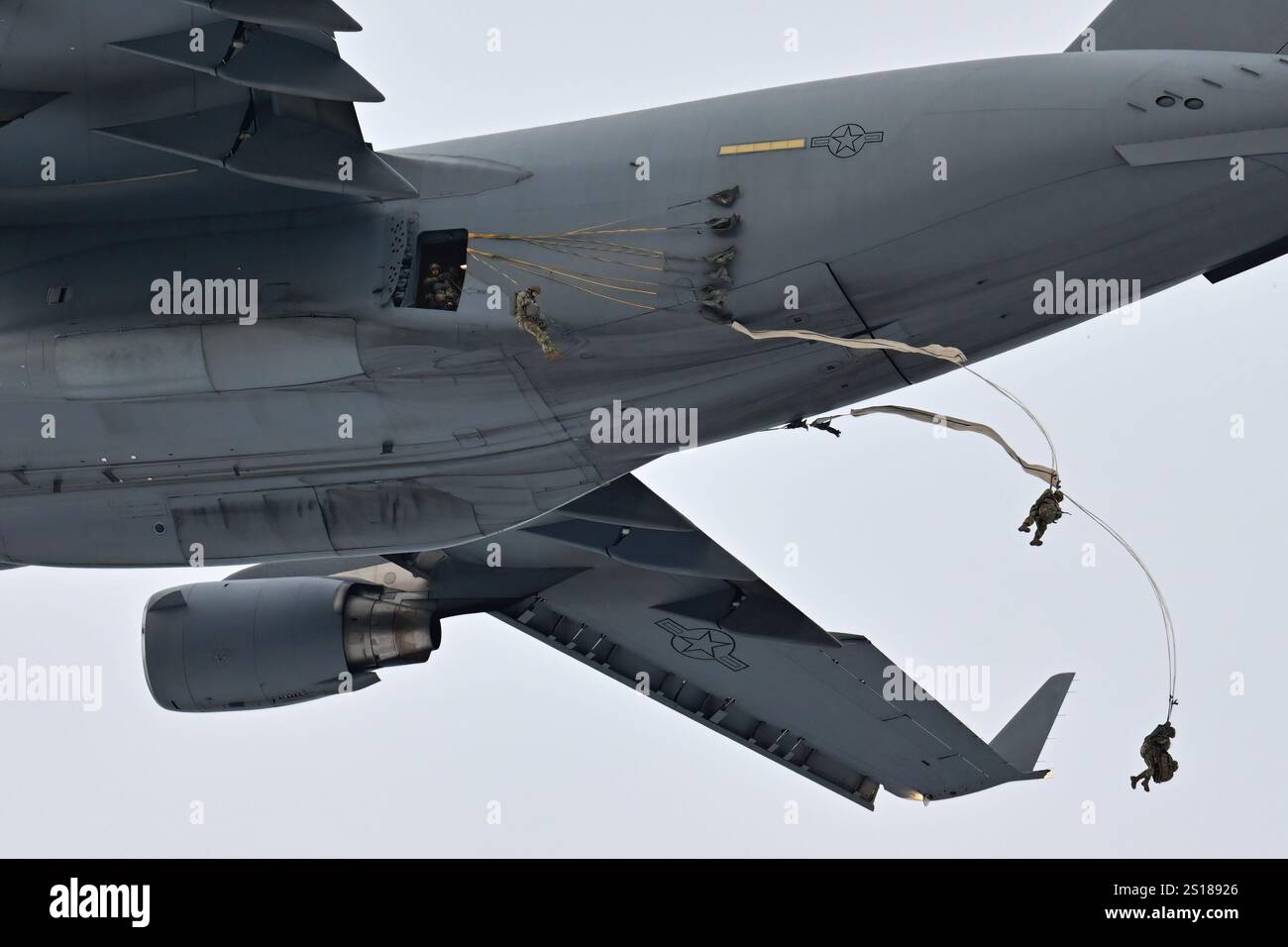 Fallschirmjäger des 2. Infanterie-Brigade-Kampfteams (Airborne), 11 ...