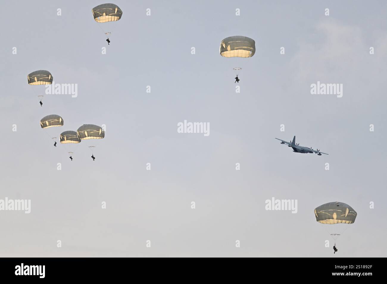 Fallschirmjäger des 2. Infanterie Brigade Combat Teams (Airborne), 11. Airborne Division ...