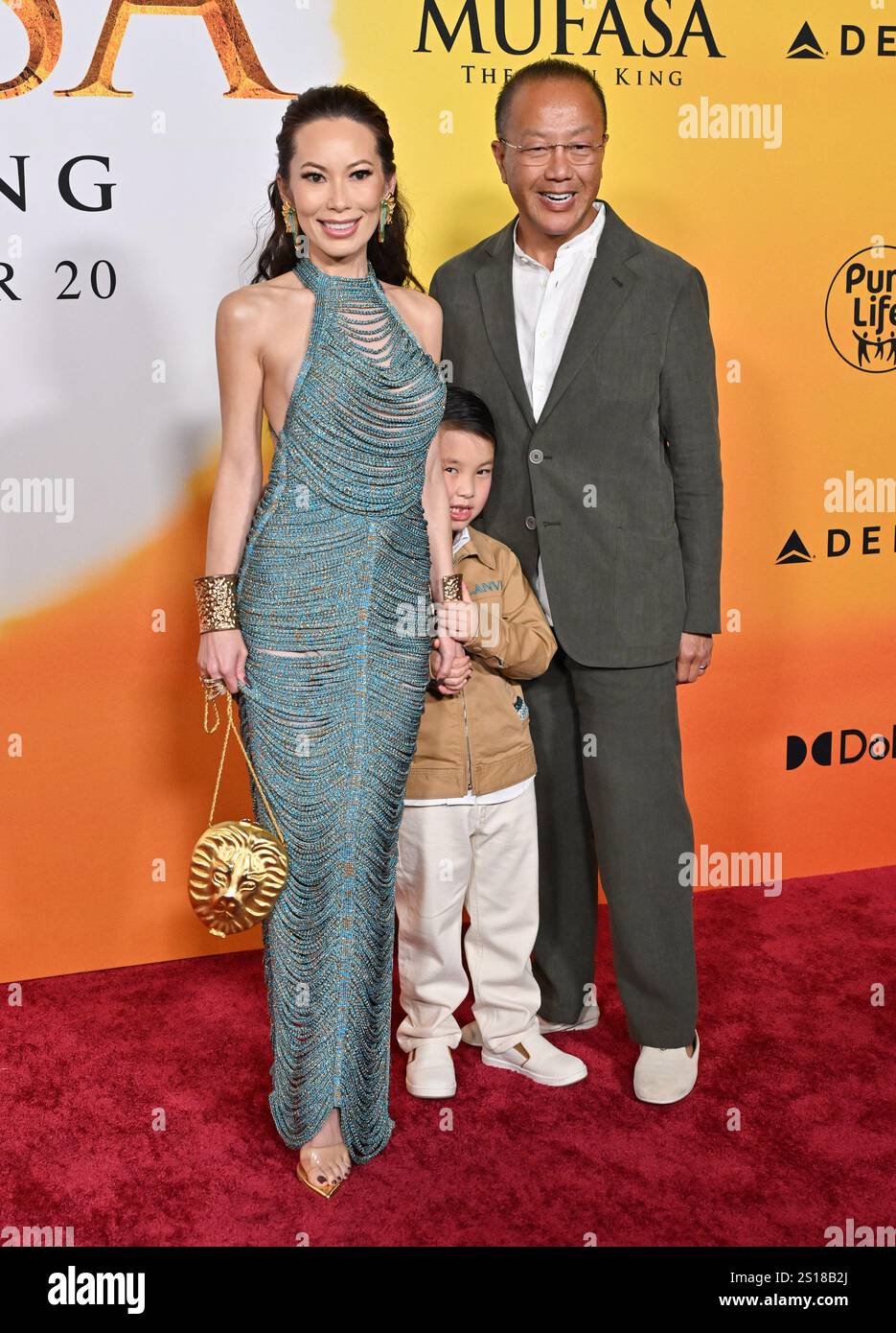 Hollywood, USA. Dezember 2024. Christine Chui, Gabriel Chiu und Gabriel ...