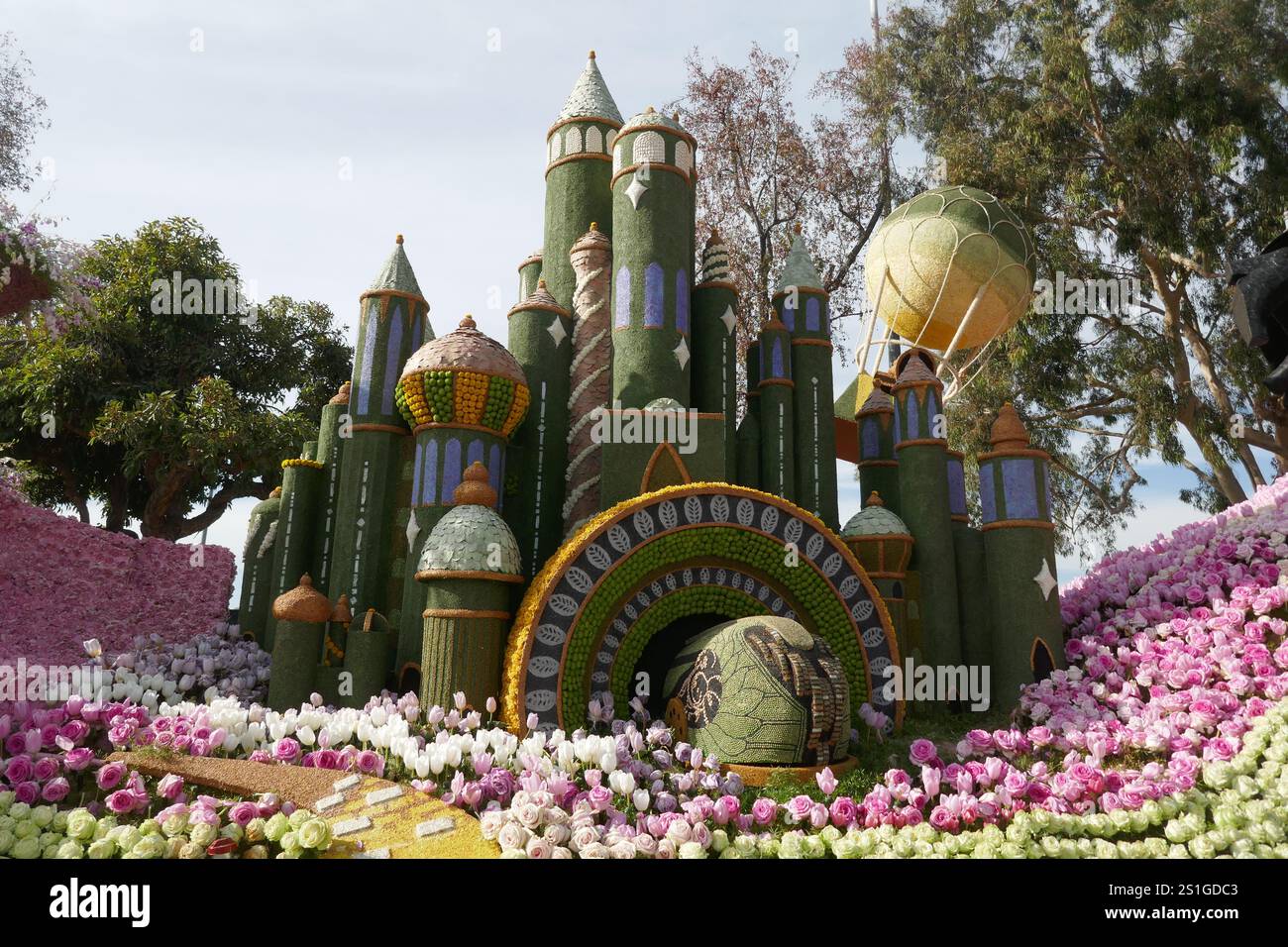 Pasadena, Kalifornien, USA 3. Januar 2025, 2025 Ariana Grande Glinda ...