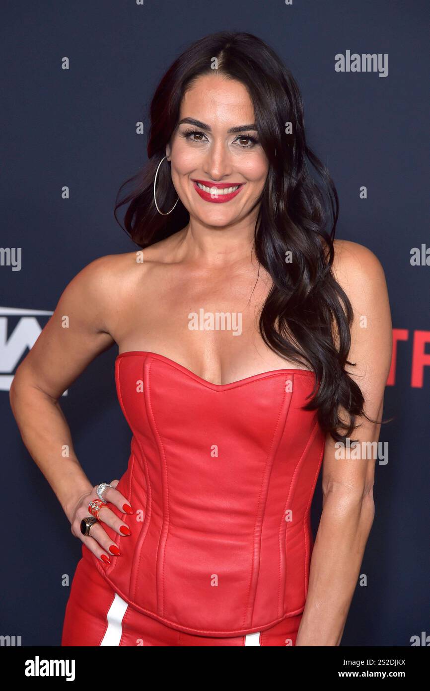 Nikki Bella bei der Premiere der Wrestling Show WWE Monday Night RAW ...
