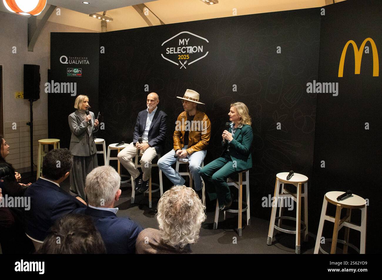 Nella foto da sinistra verso destra Delia Ciccarelli Corporate ...