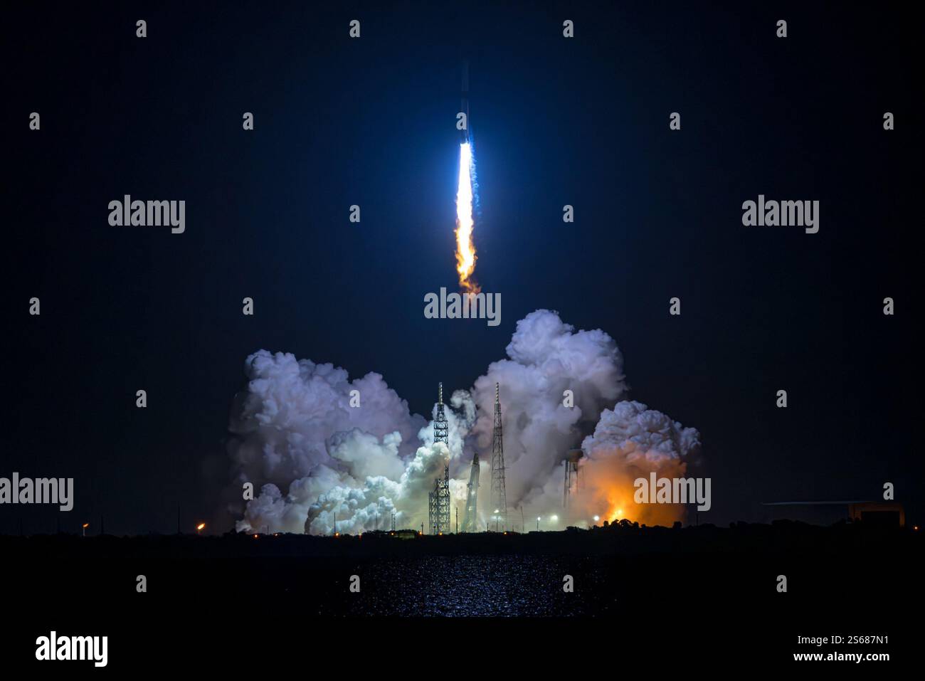 CAPE CANAVERAL, FLORIDA, USA - 16. Januar 2025 - die Blue Origin New ...