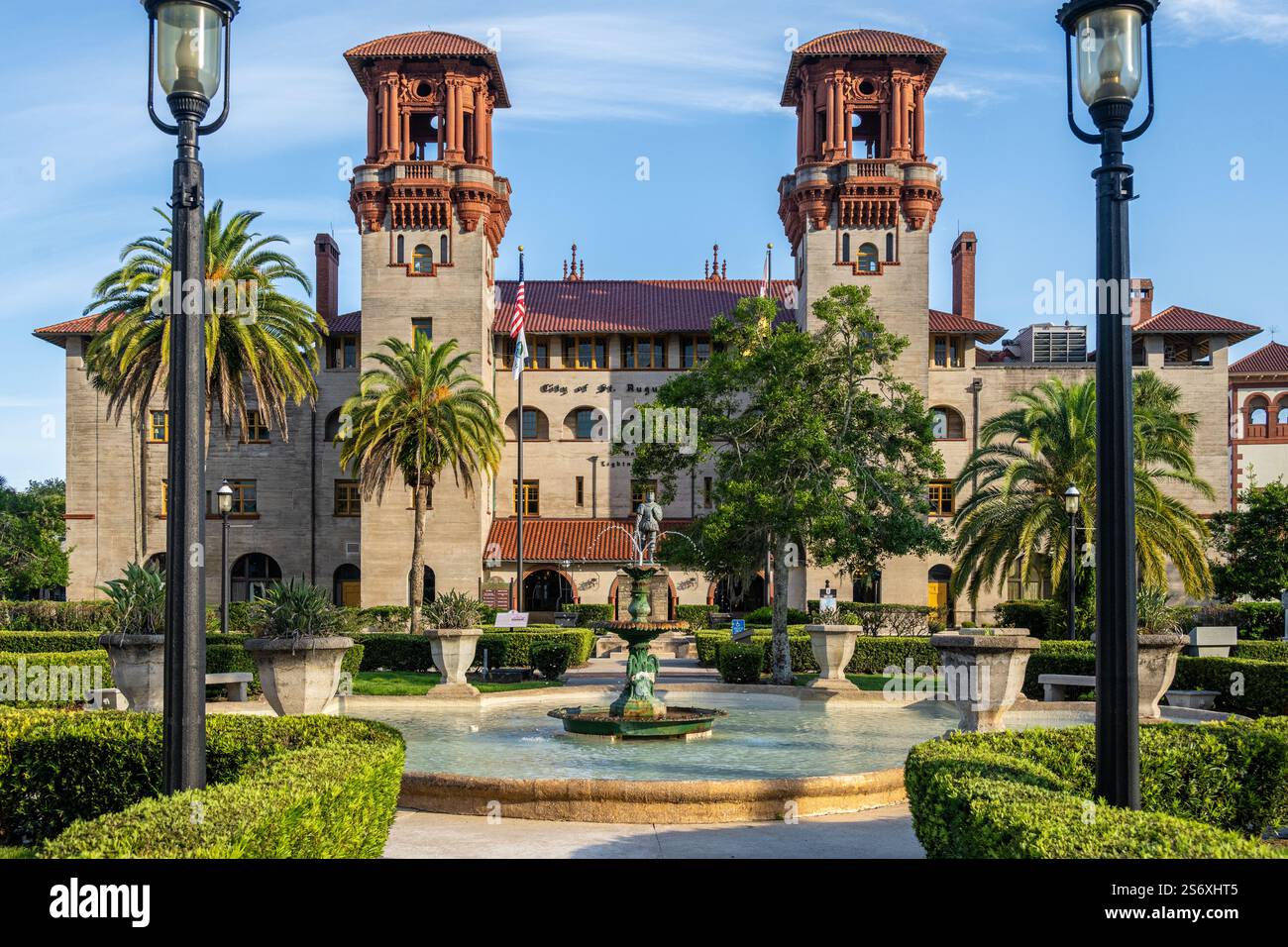 Innenhofbrunnen des lightner museums -Fotos und -Bildmaterial in hoher ...
