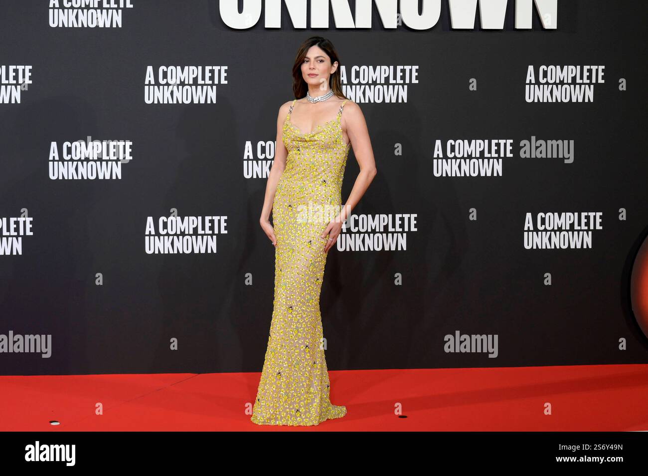 Monica Barbaro bei der Premiere des Kinofilms A Complete Unknown im ...