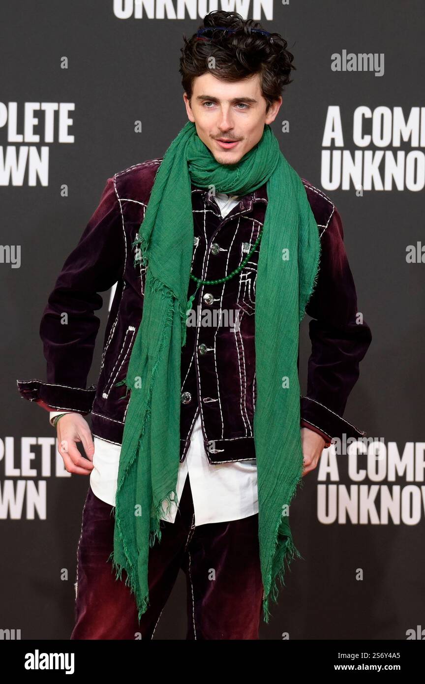 Timothee Chalamet bei der Premiere des Kinofilms A Complete Unknown im ...