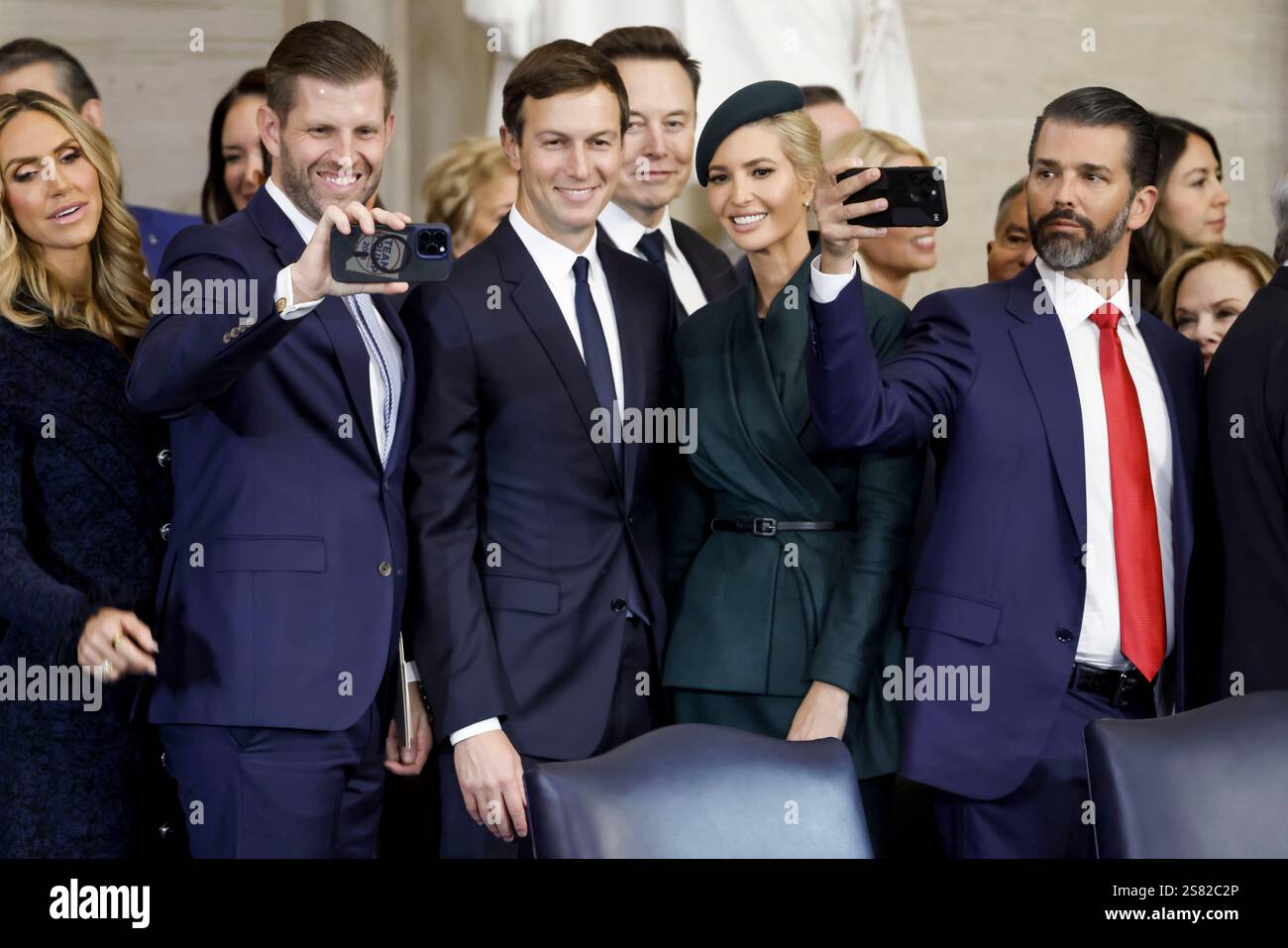 From left, Larua Trump, Eric Trump, Elon Musk, Ivanka Trump, and Donald ...
