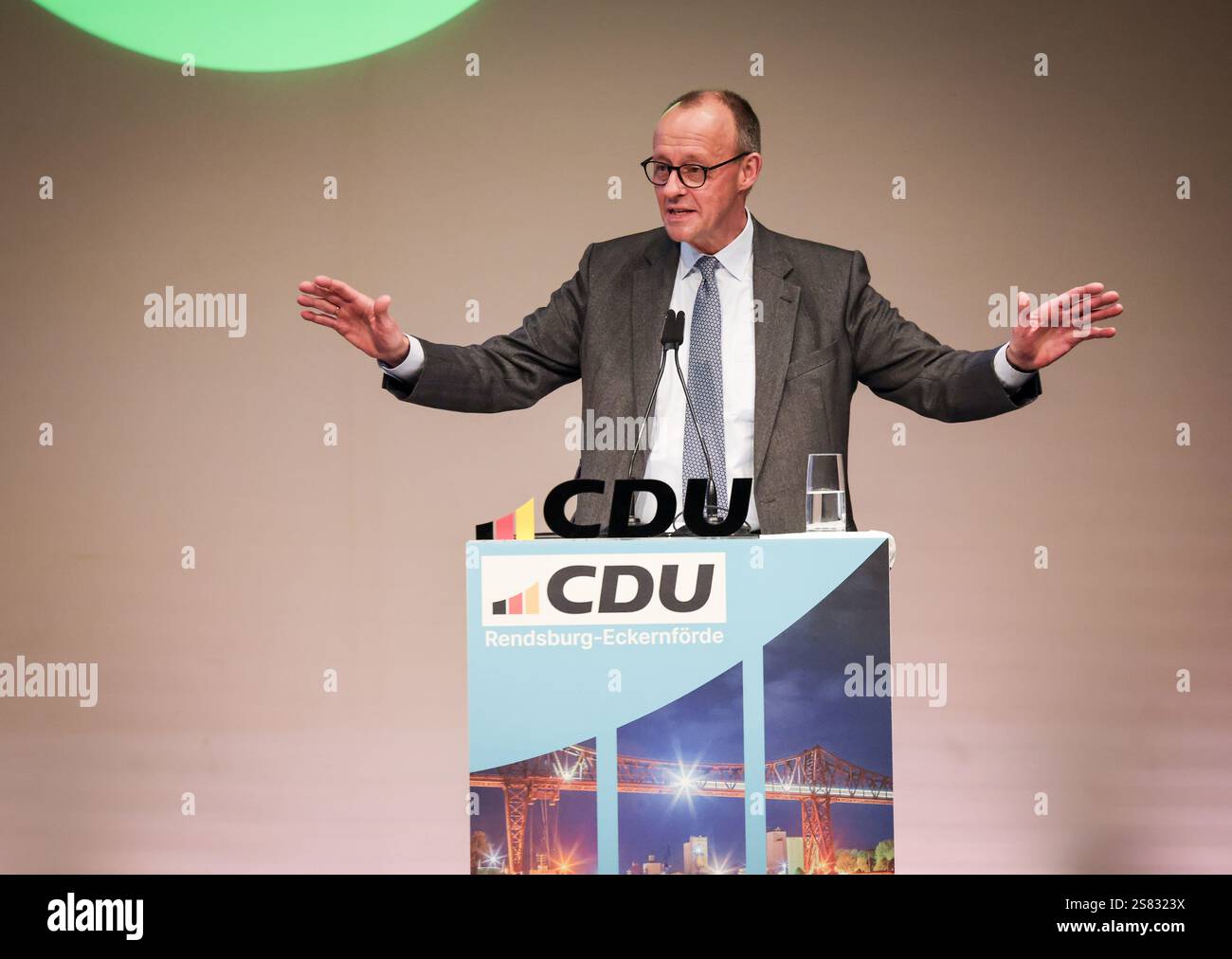 20. Januar 2025, Schleswig-Holstein, Büdelsdorf: Friedrich Merz ...