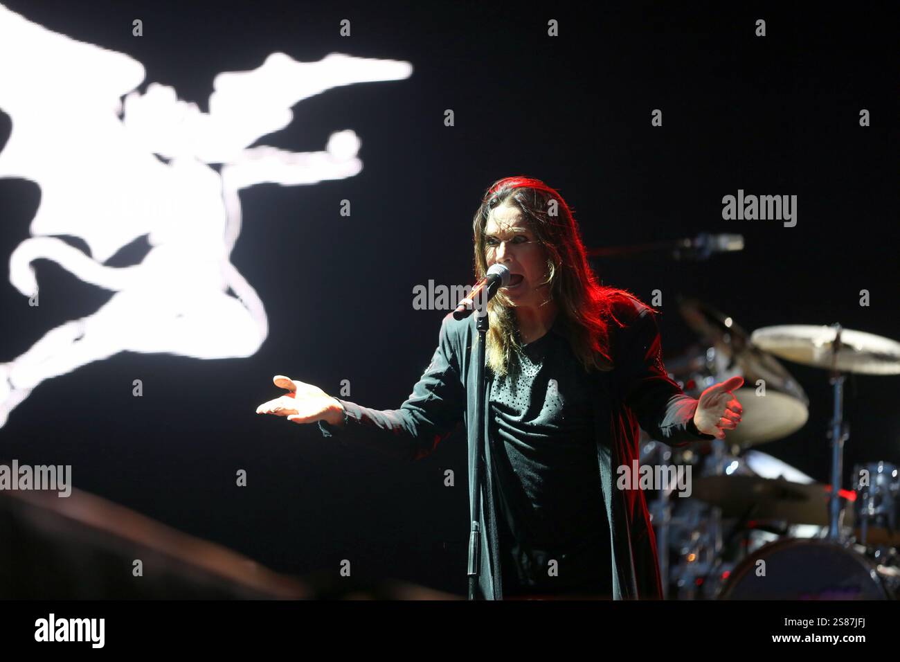 Black sabbath wiedersehen -Fotos und -Bildmaterial in hoher Auflösung ...