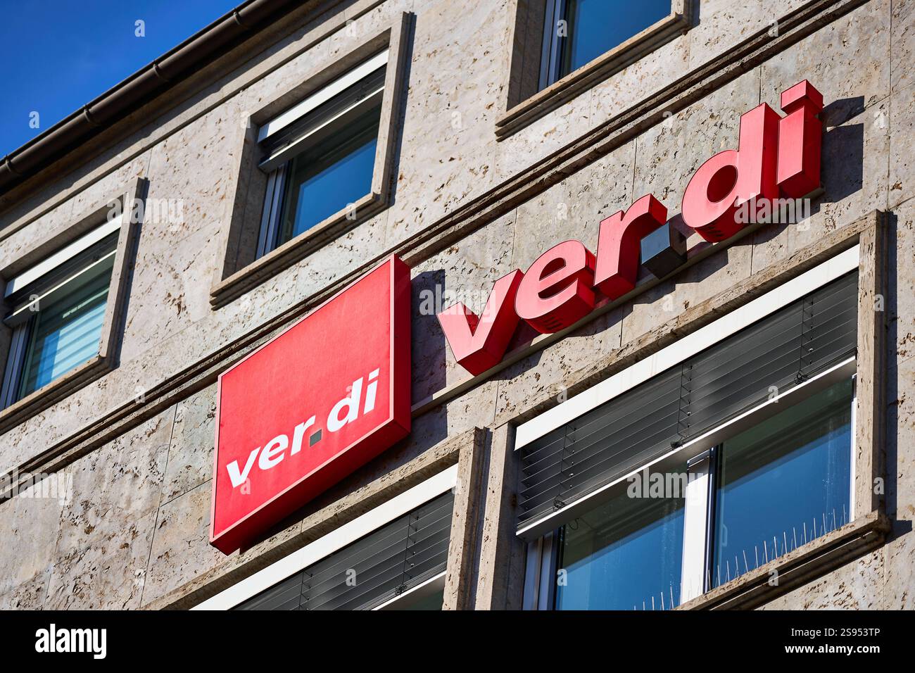 Verdi logo -Fotos und -Bildmaterial in hoher Auflösung – Alamy