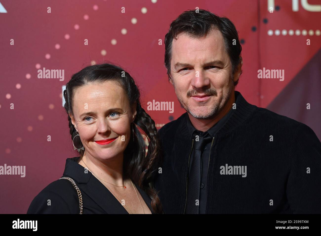 Felix Klare und Zora Thiessen. Roter Teppich, Roter Teppich ...