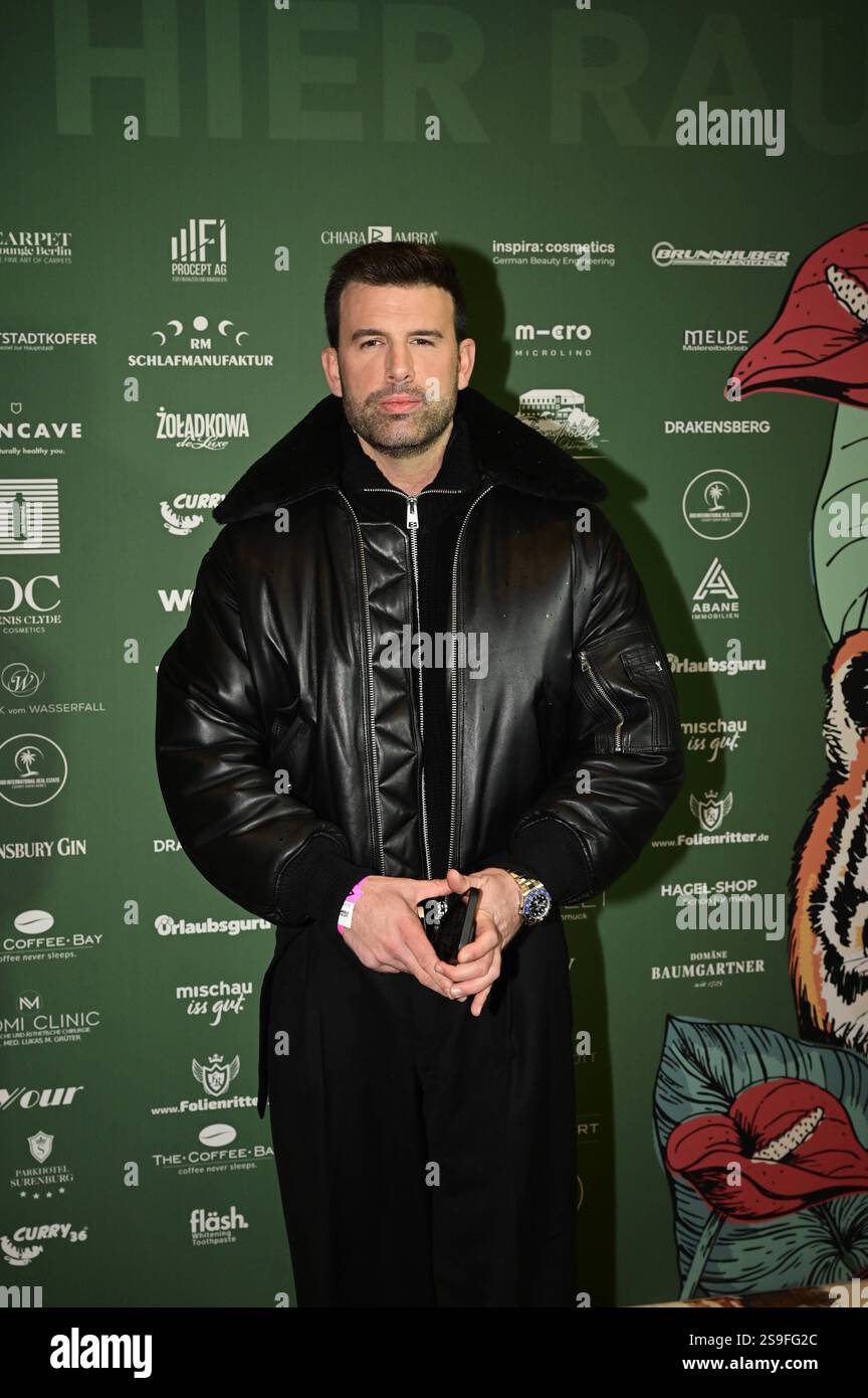 Jay Khan bei der 7. Dschungelparty zum TV-Start von Ich bin ein Star ...