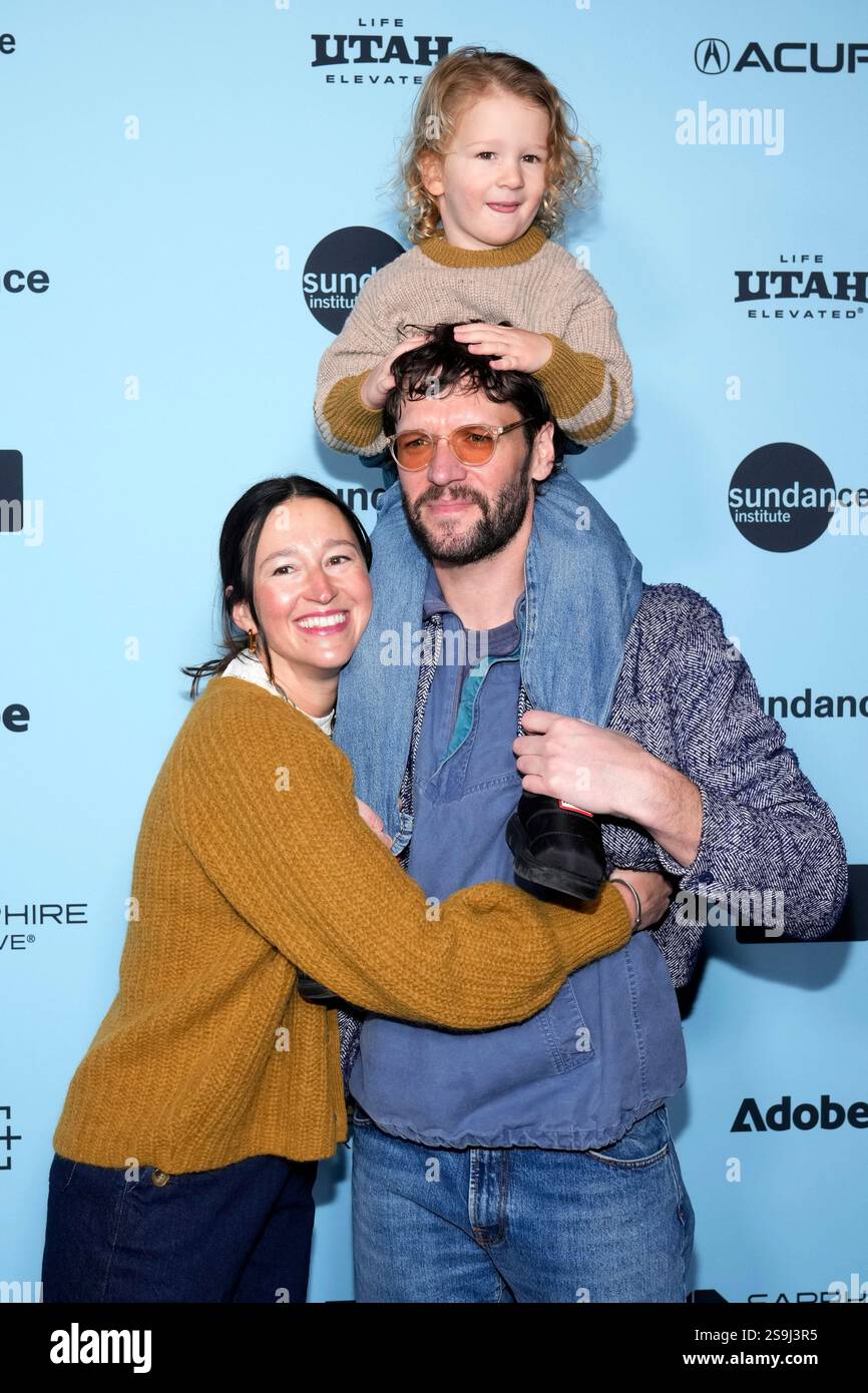 Traci Carlson and Richard Peete attend the premiere of "The Legend of ...