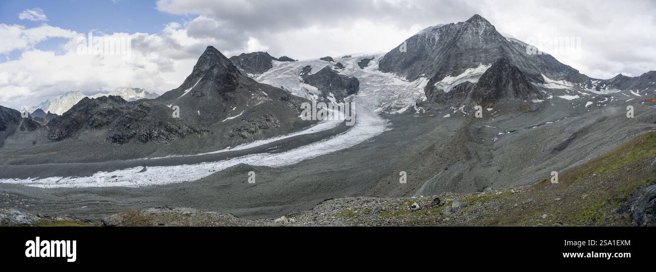 Panorama, Berglandschaft mit Gletscher Glacier de Cheilon und Gipfel ...