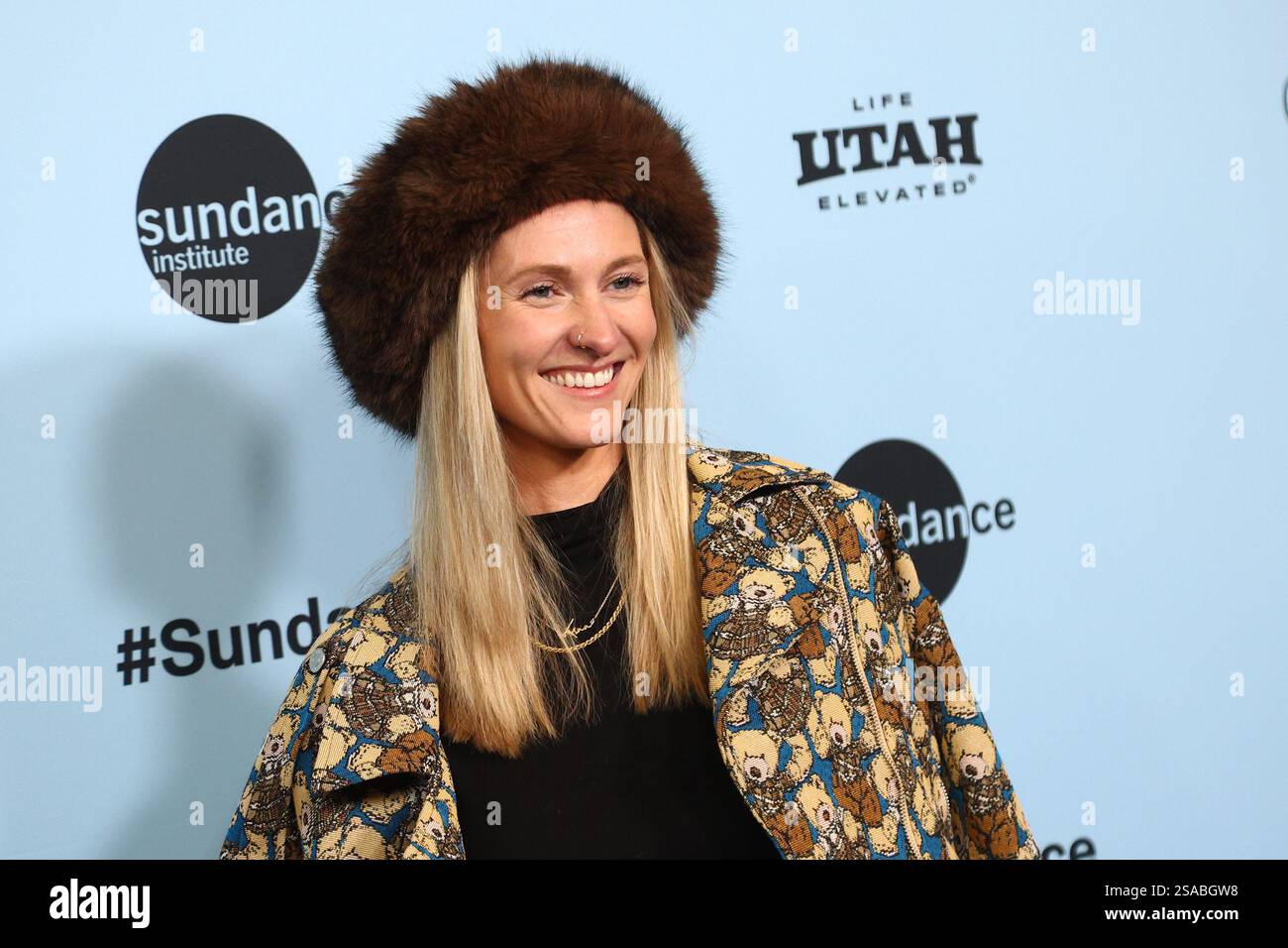 Uz Januar 2025. Jess Weber bei Arrivals for TOUCH ME Premiere beim ...
