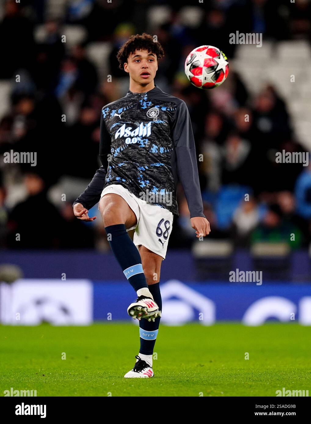 Manchester City’s Max Alleyne vor der UEFA Champions League, Liga-Spiel ...