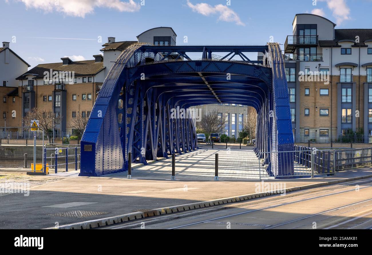 Die Victoria Swing Bridge ist eine gusseiserne Brücke, die 2024 nach ...