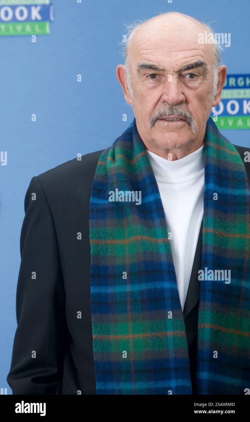Hollywood-Star Sir Sean Connery, der anlässlich seines 78. Geburtstags ...