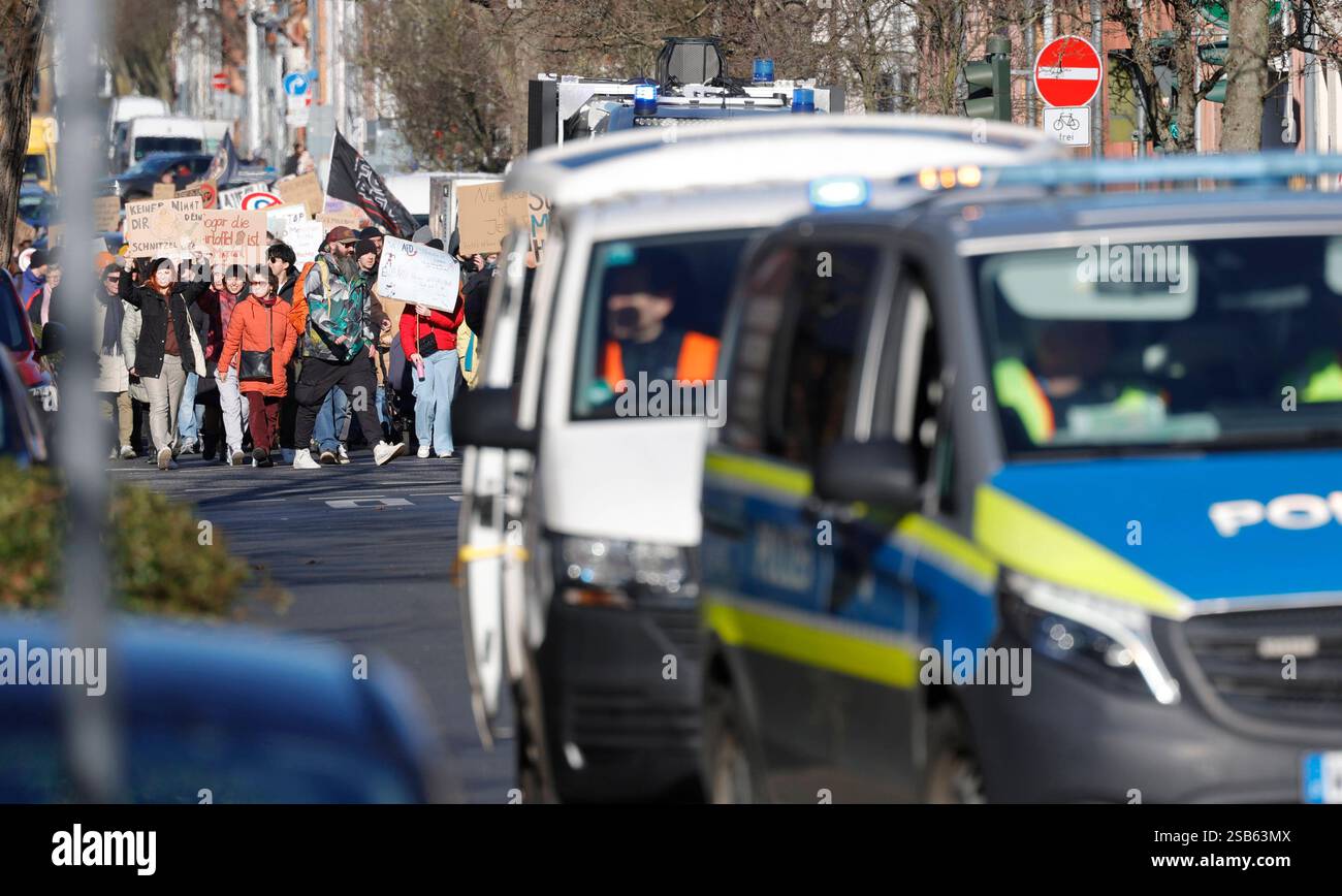 01.02.2025 Kundgebung und Demonstrationsmotto GEGEN ALICE WEIDEL AFD UND CO in Neu-Isenburg ...