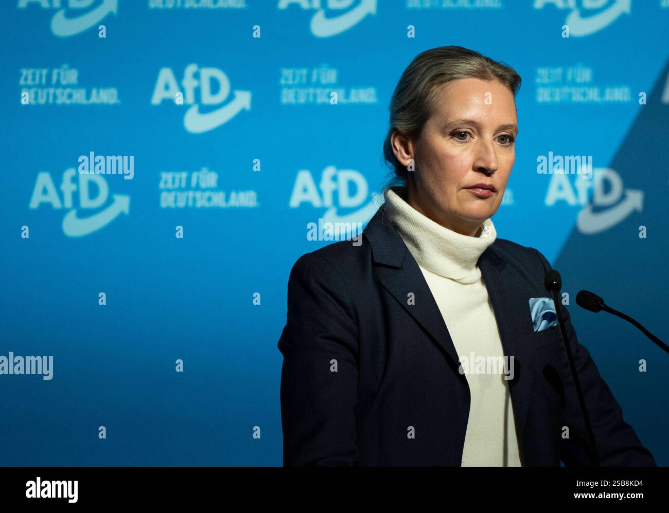 Alice Weidel AfD-Vorsitzende bei ihrer Rede in Neu-Isenburg. Zeit für ...