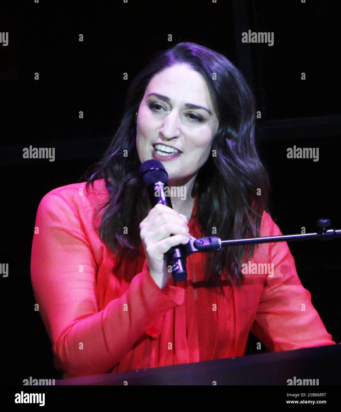 Am 30. Januar 2025 trat Sara Bareilles im American Heart Associations ...
