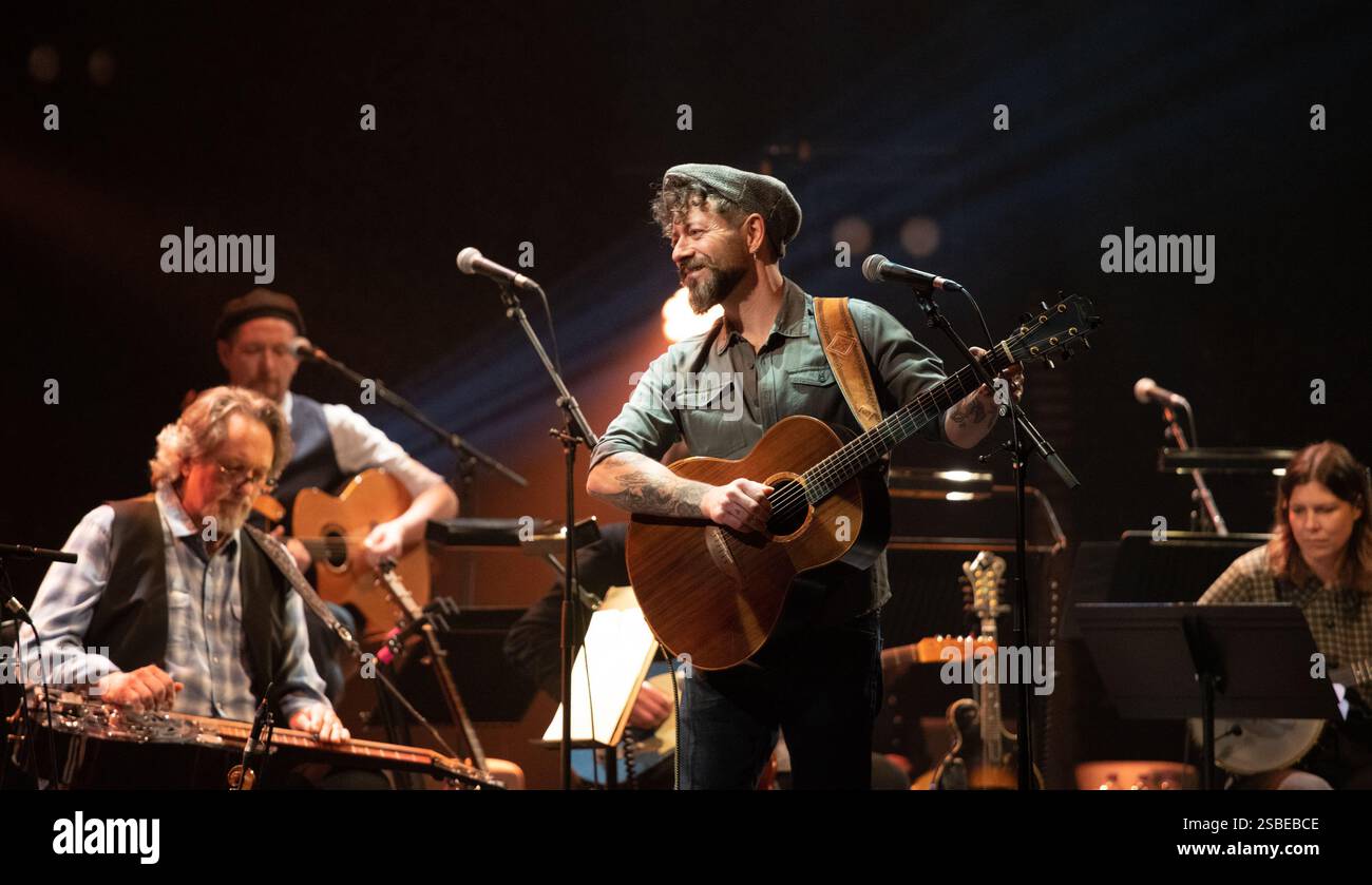 Glasgow Schottland. 2. Februar 2025. Niall McCabe, irischer Singer ...