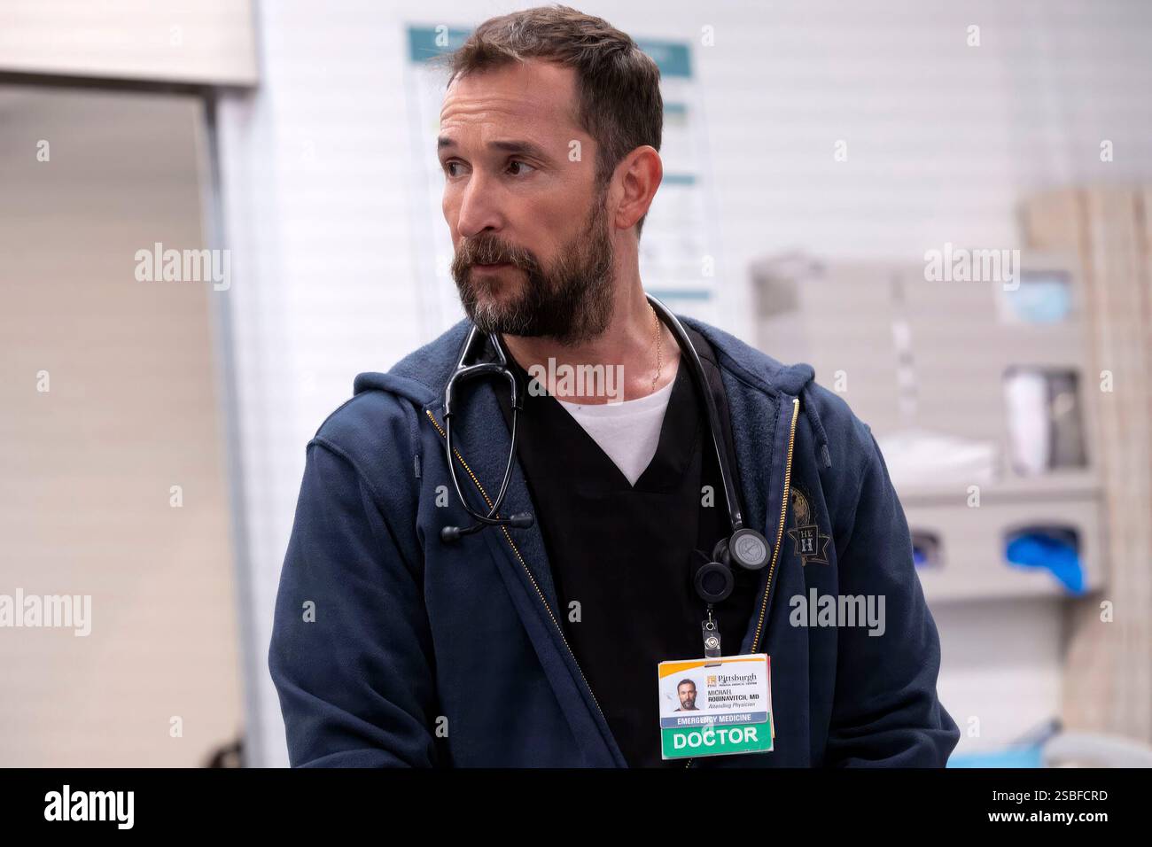 NOAH WYLE in THE PITT (2025) unter der Regie von JOHN CAMERON, DAMIAN ...