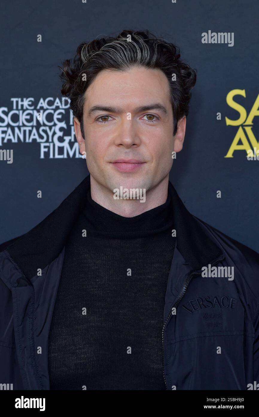 Ethan Peck bei der Verleihung der 52. Saturn Awards 2025 im Hilton Los Angeles-Universal City ...