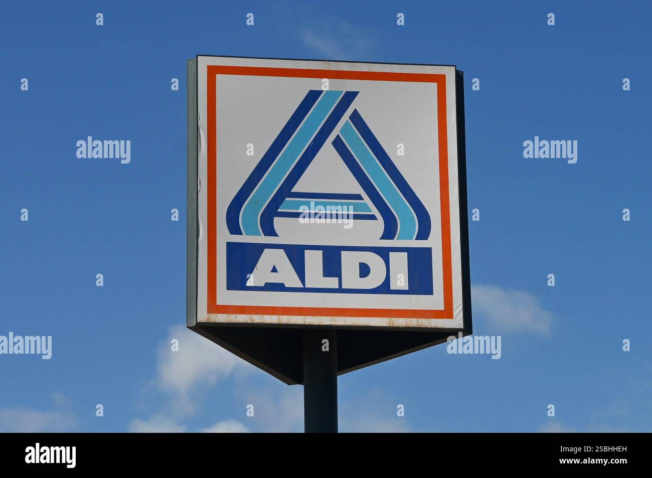Aldi Nord Discounter - Logo auf Fuerteventura, Kanarische Inseln ...