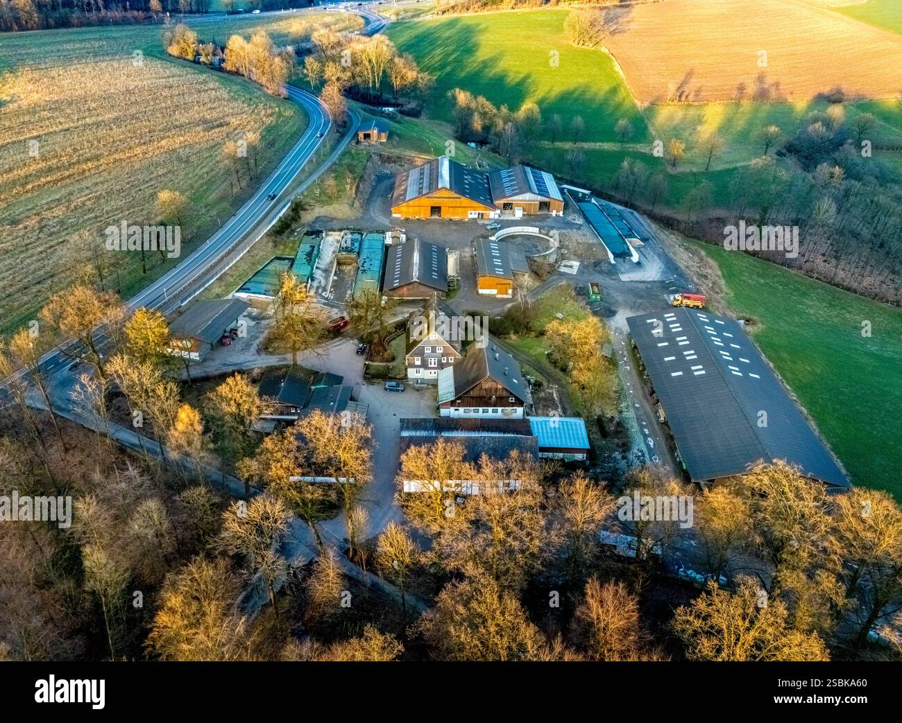 Luftbild, Howald am Biggesee, Aussiedlerhof, Bauernhof, Rhode, Olpe ...