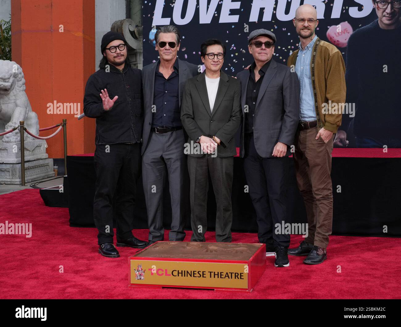 Los Angeles, USA. Februar 2025. (L-R) Sprecher Daniel Kwan, Josh Brolin ...