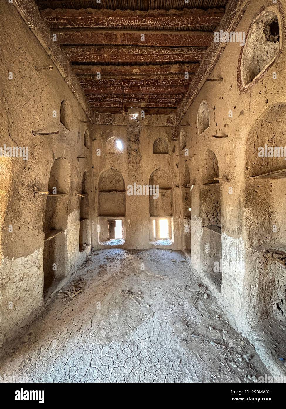 Adam, Oman - 28. Januar 2025: Das Adam Fort in Al Dakhiliyah, Oman ...