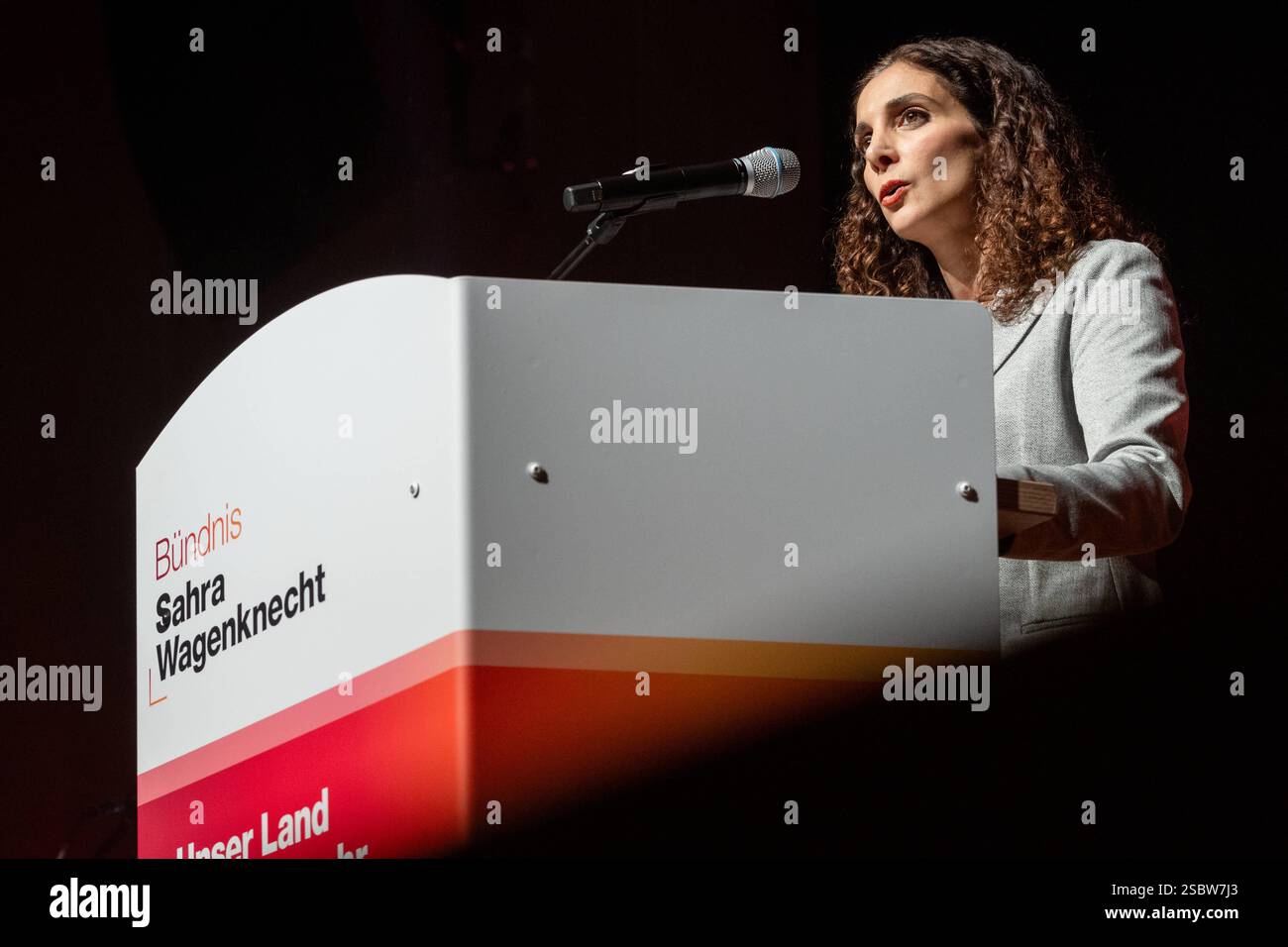 Stuttgart, Baden-Württemberg, Deutschland - 4. Februar 2025: Jessica ...