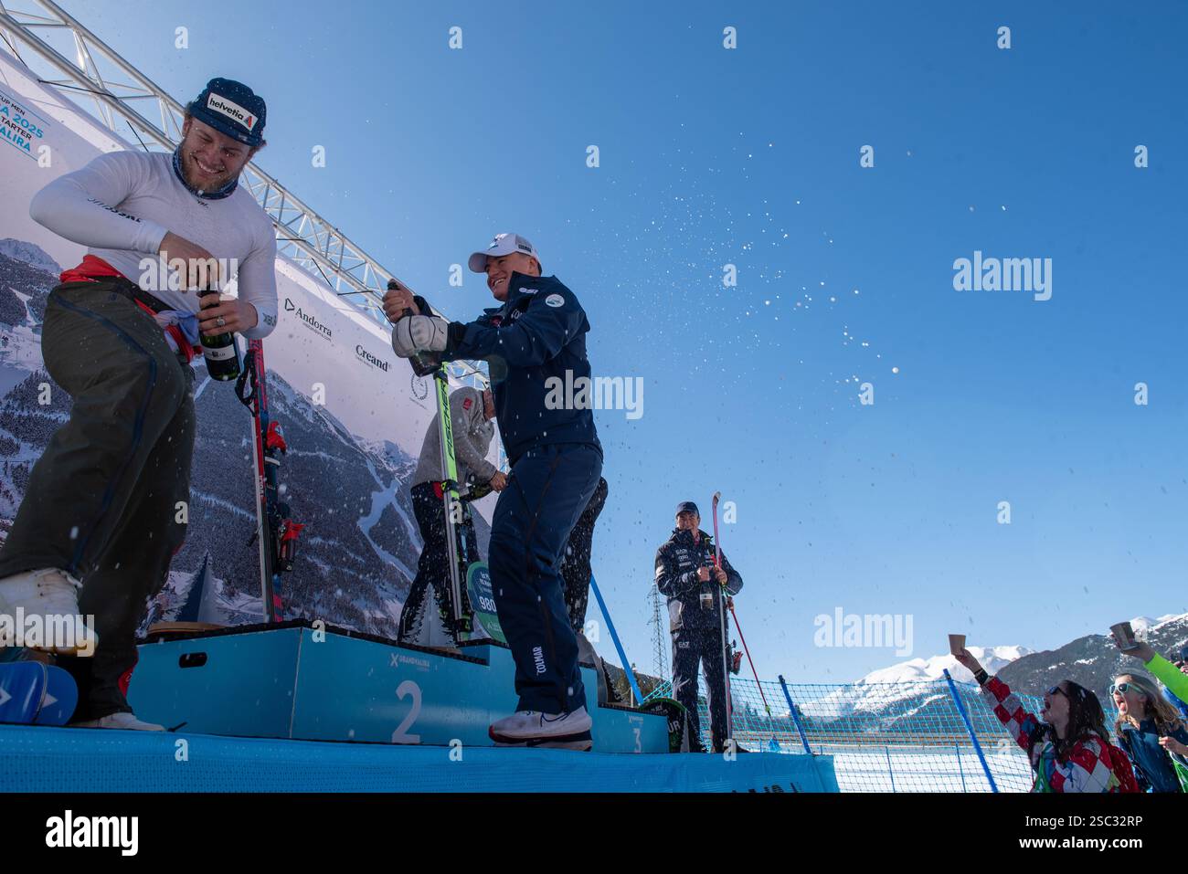 Soldeu, Andorra: 4. Februar 2025: Mattias ROENNGREN aus SCHWEDEN, Eirik ...