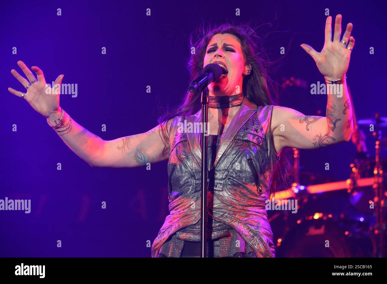 Nightwish Live Nightwish ist eine finnische Symphonic-Metal-Band aus ...