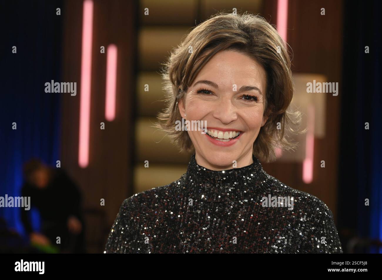 Moderatorin Anna Planken als Moderatorin in der WDR Talkshow Kölner ...