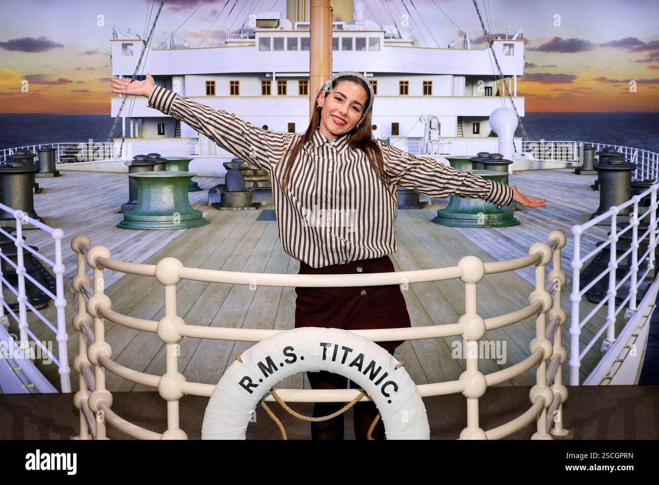 Sängerin Sarah Engels bei der Eröffnung der Ausstellung Titanic: Eine ...