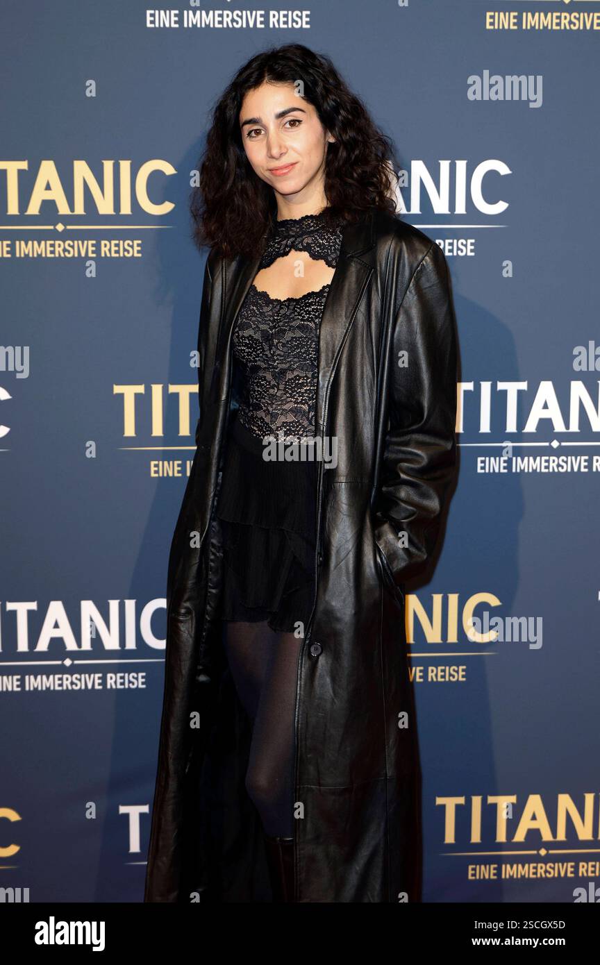 Suri Abbassi bei der Eröffnung der Ausstellung Titanic: Eine Immersive ...