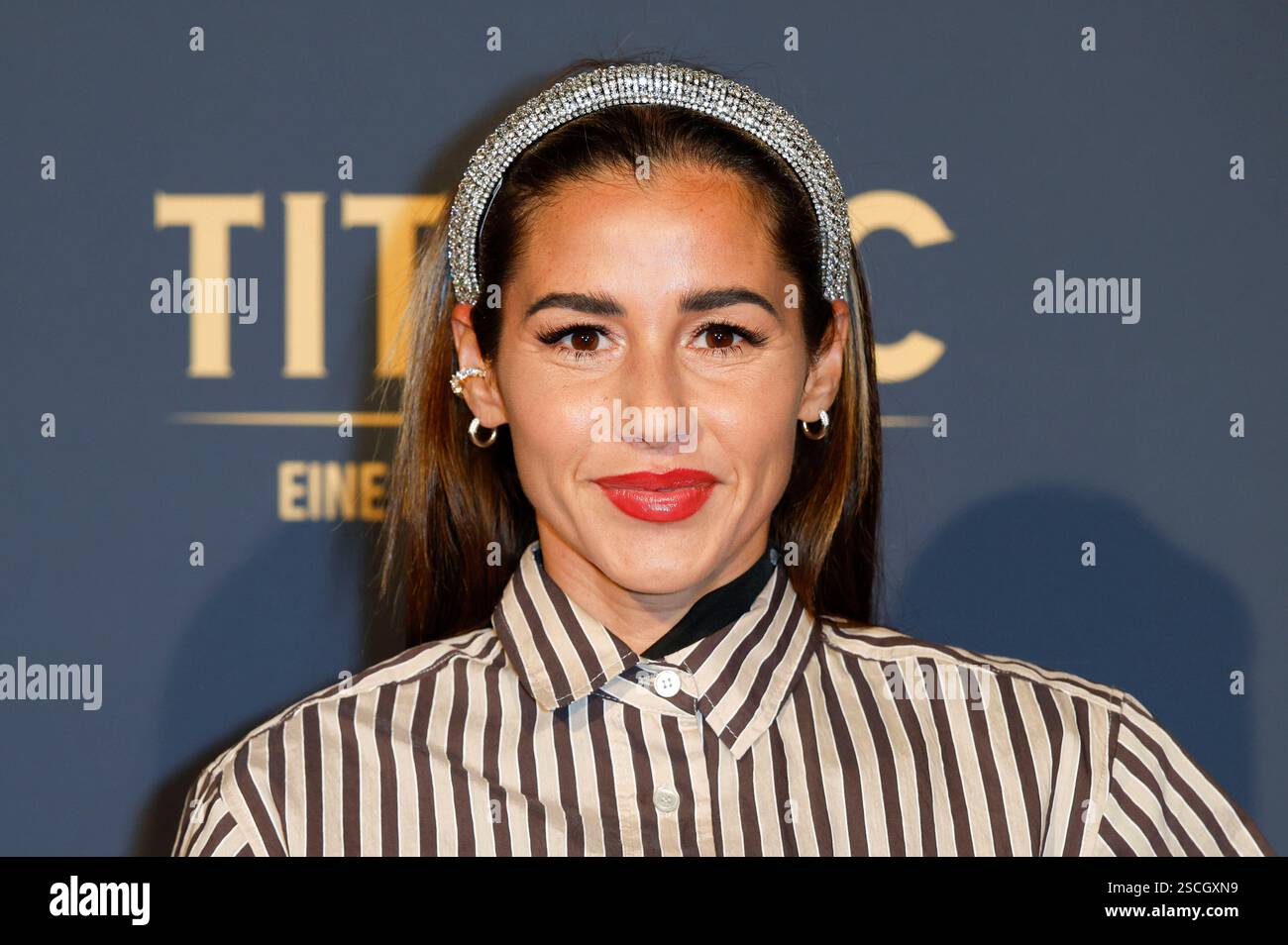 Sarah Engels bei der Eröffnung der Ausstellung Titanic: Eine Immersive ...