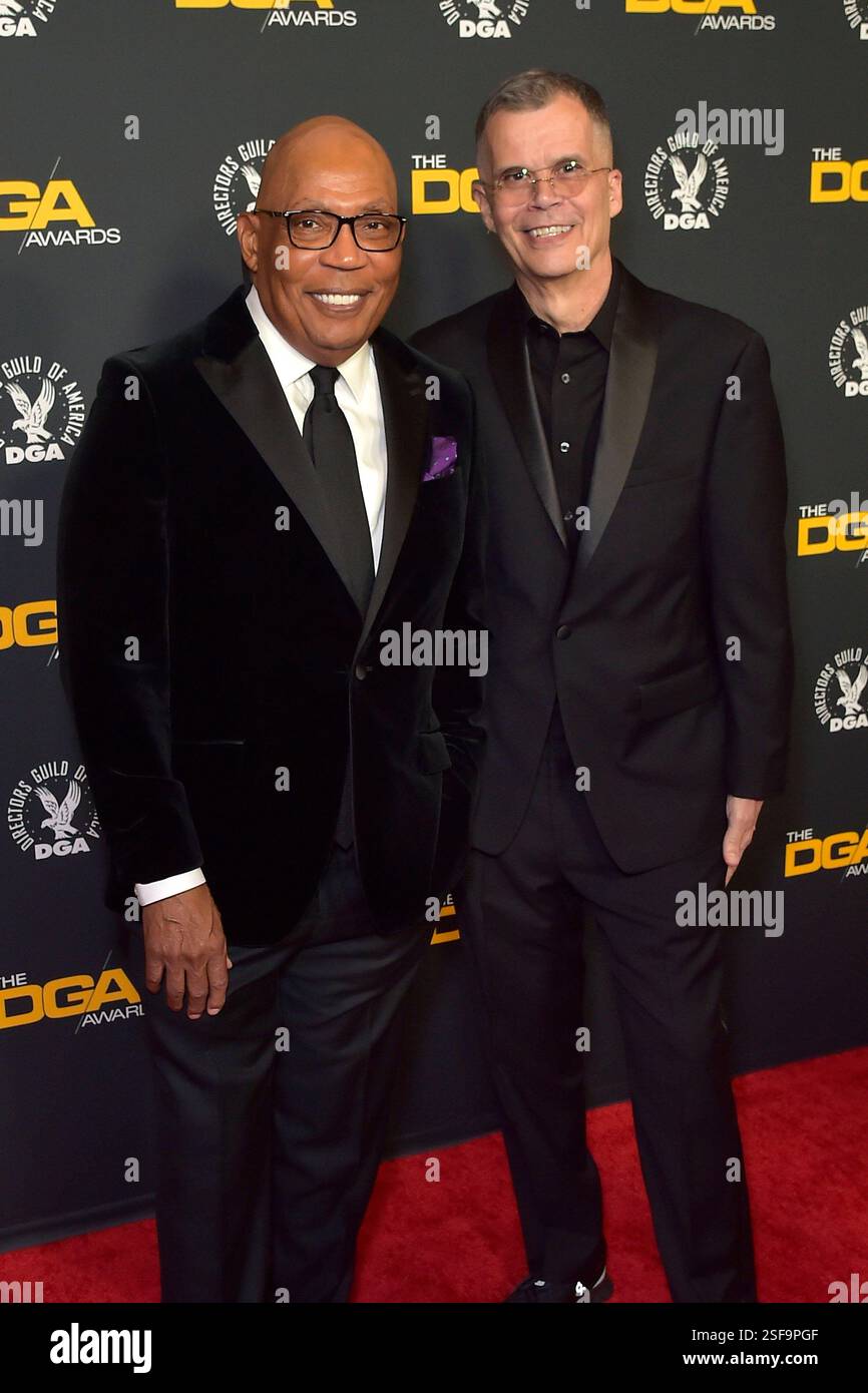 Paris Barclay und Christopher Mason bei der Verleihung der 77. DGA ...