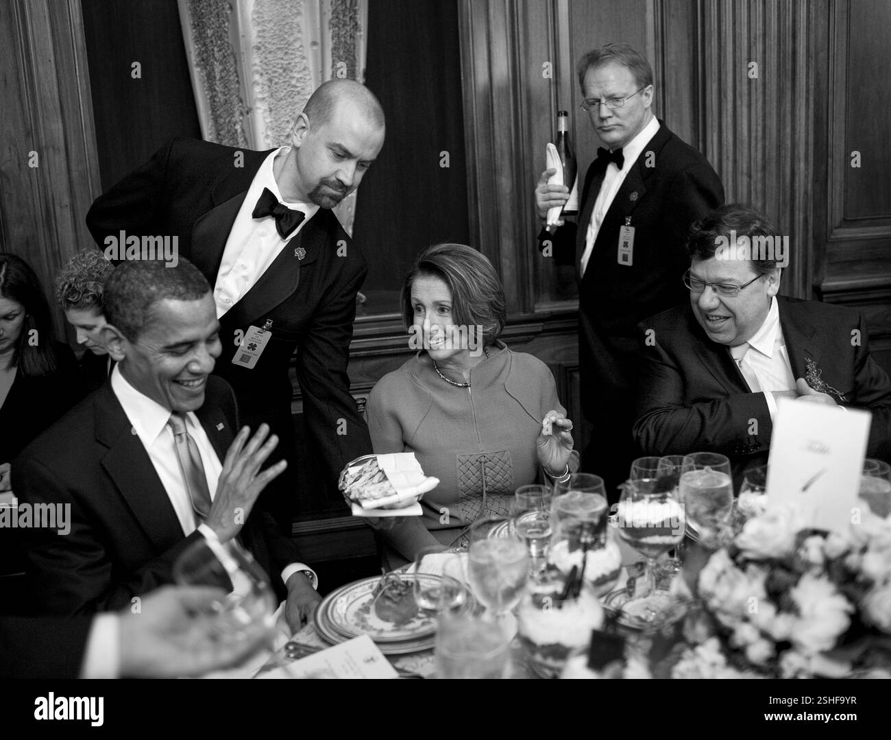 Präsident Barack Obama und der irische Premierminister Brian Cowen ...